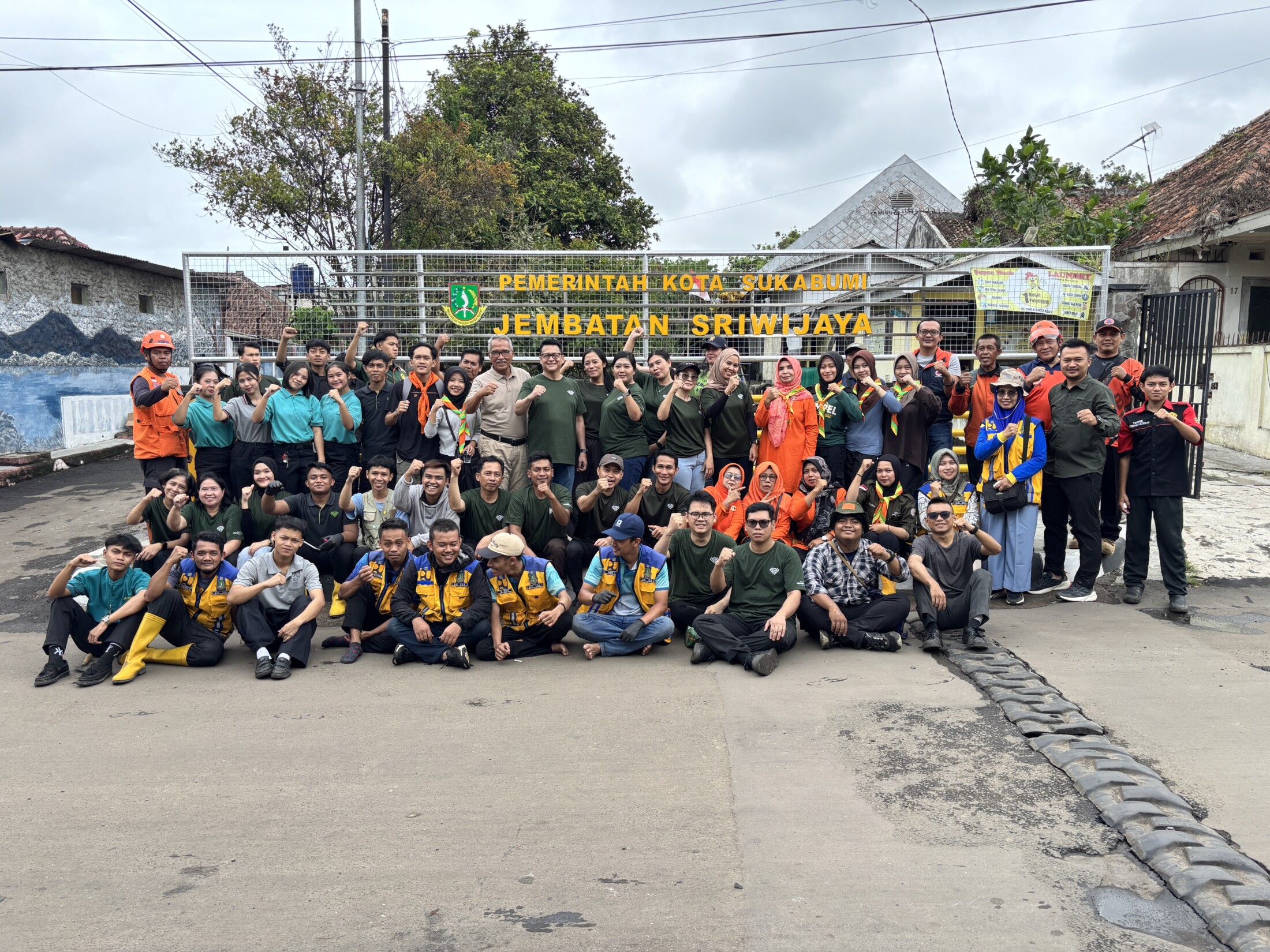 HUT Grand Permata Hijau Ke-46: Aksi Bersih Sukabumi Bersama Komunitas ...